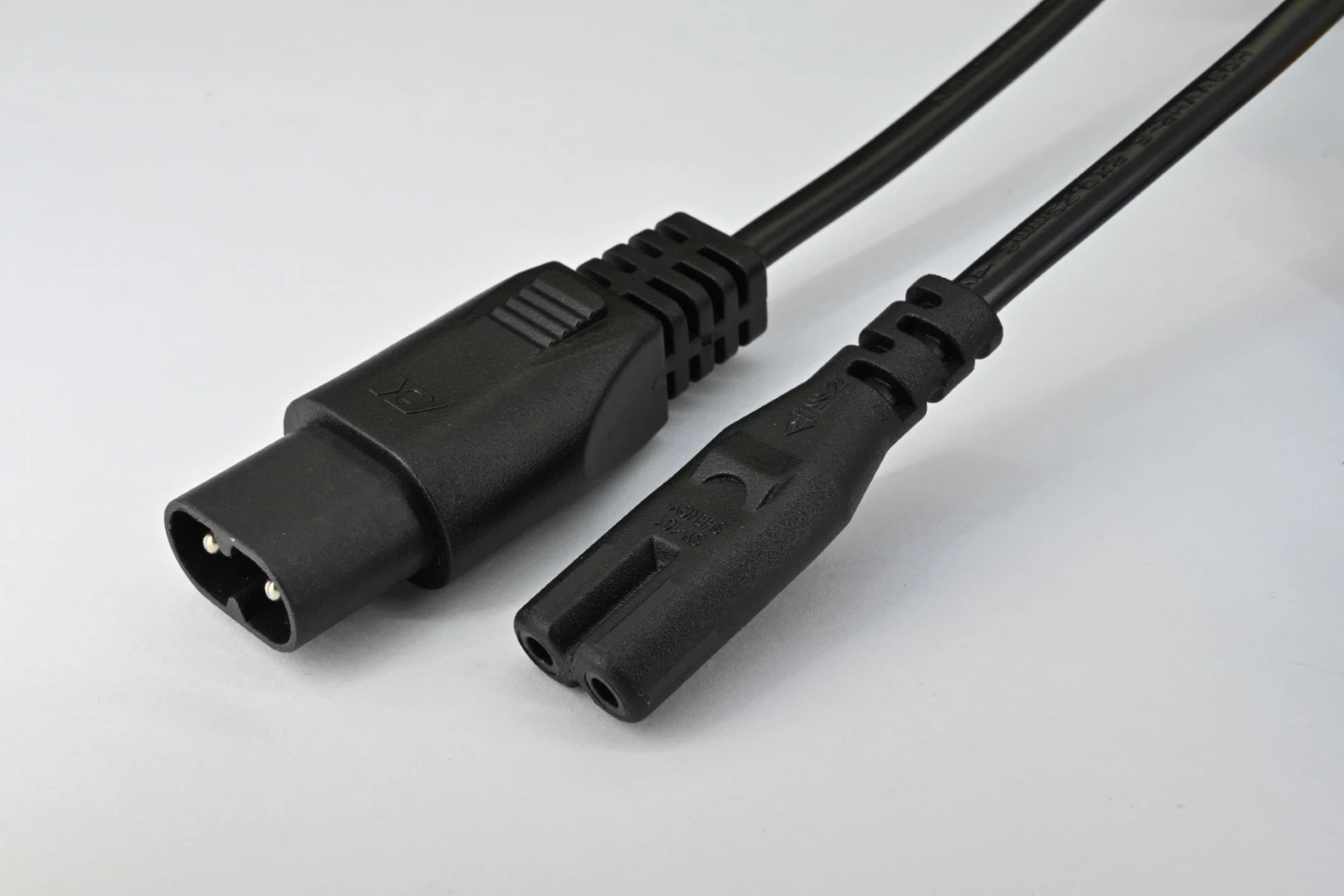 Custom IEC 60320 C8 to C7 Male to Female Extension Cable - fongkit